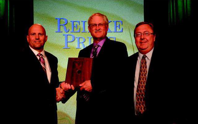 Reinke recognizes Raindrop Repair with Gold Pride Award at annual ...