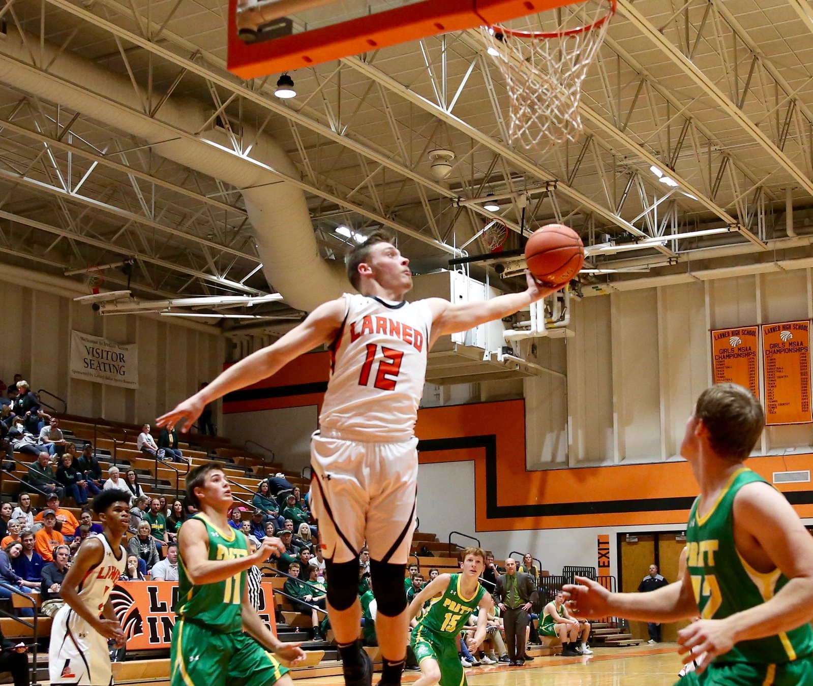 Pratt basketball sweeps Larned - Great Bend Tribune