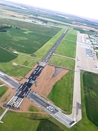 Runway ahead of schedule, under budget - Great Bend Tribune