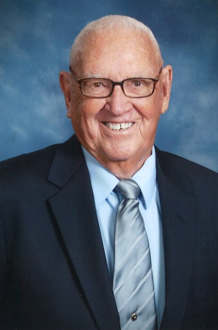 Robert K. “Bob” Glynn 1927-2019 - Great Bend Tribune Robert K. “Bob” Glynn 1927-2019 - Great Bend Tribune