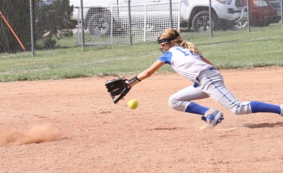 Quicksilver 12 softball plays at Hays - Great Bend Tribune