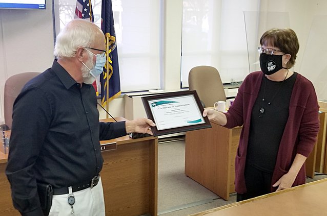 Commission accepts Esfeld’s, Debes’ resignations - Great Bend Tribune