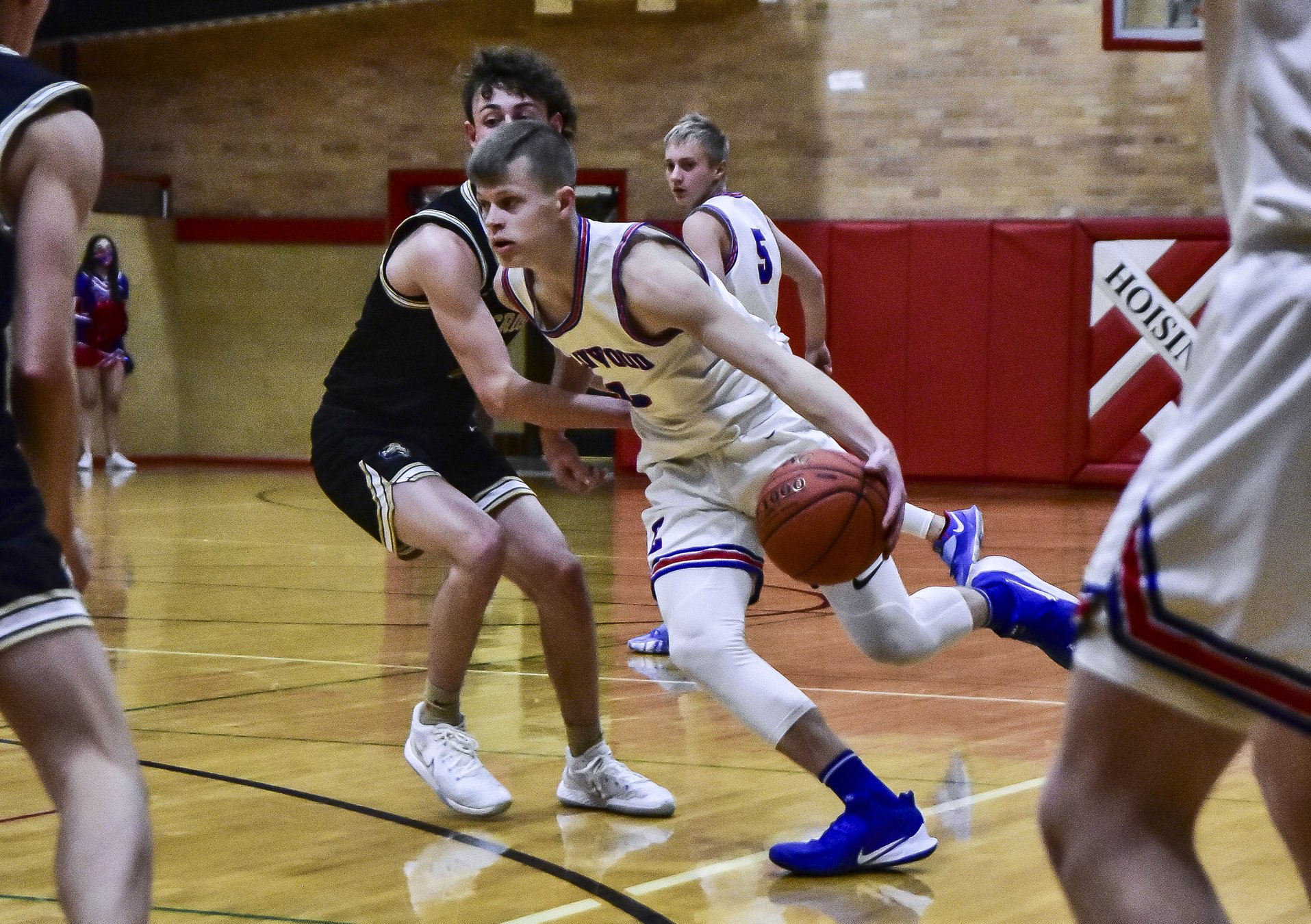 Ellinwood Eagles make Cardinal Jam finals - Great Bend Tribune