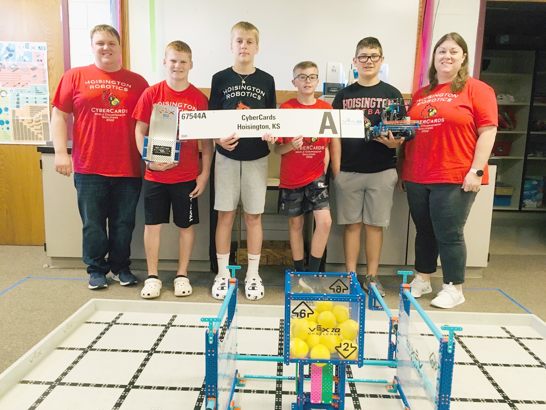 HMS robotics team wins VEX sportsmanship award - Great Bend Tribune