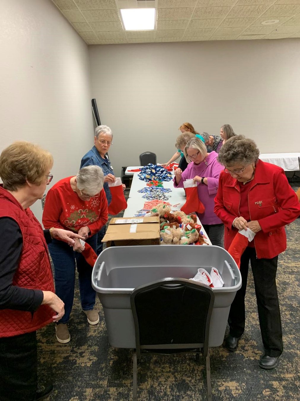 Pilot Club celebrates 35 years - Great Bend Tribune