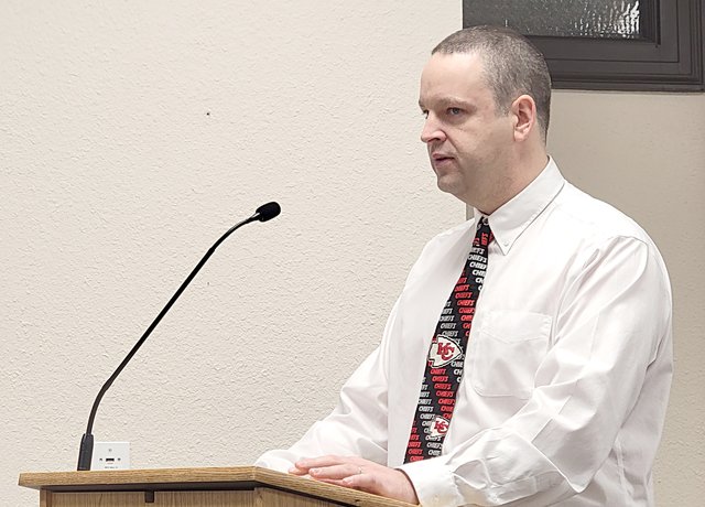 Commission hears county attorney update - GREAT BEND TRIBUNE