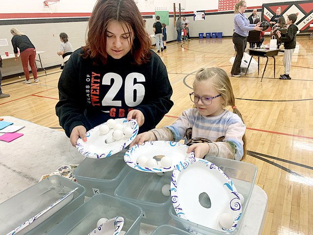 Silly Olympics: Eisenhower School hosts family night - Great Bend Tribune