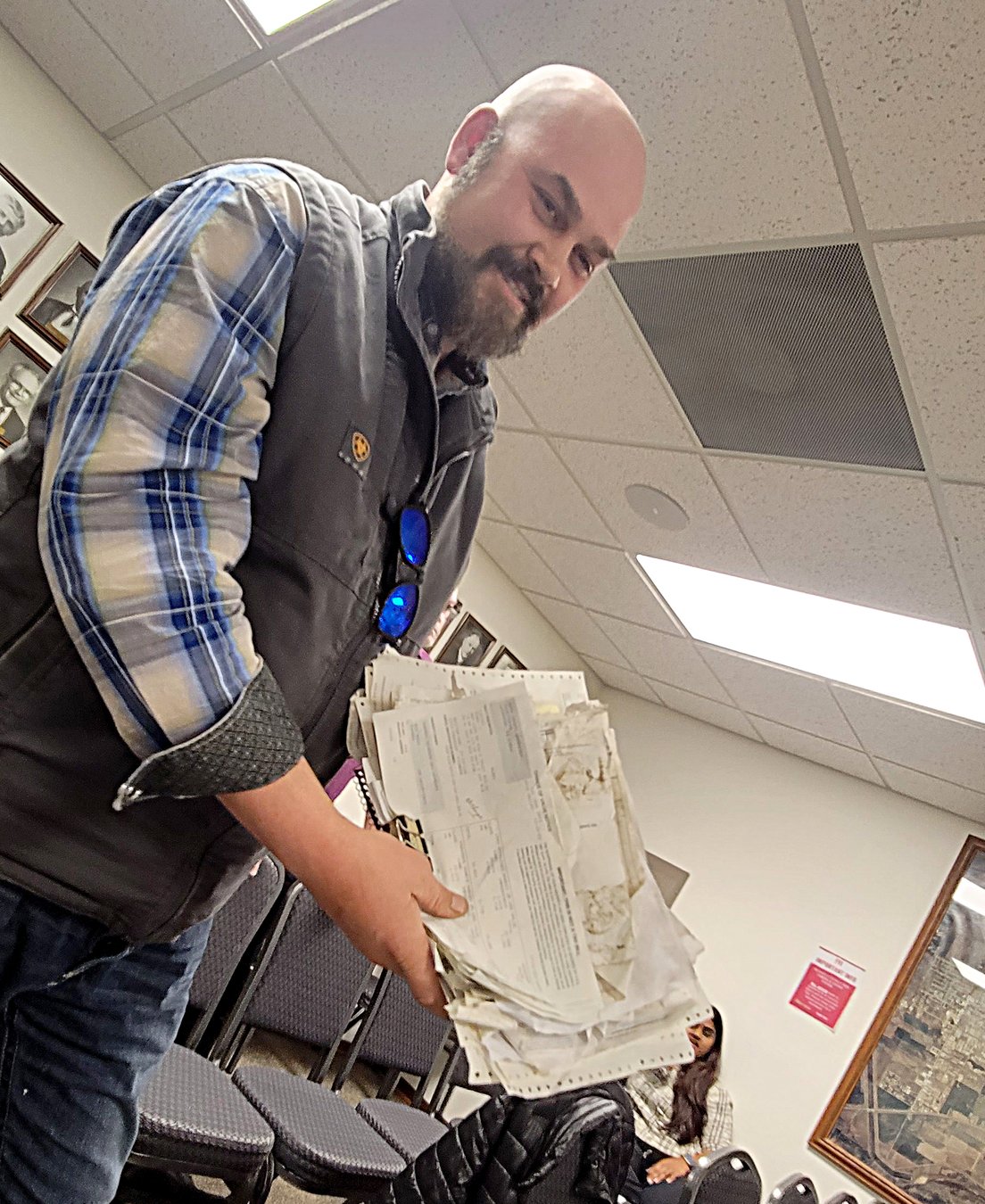 Concerns voiced over blowing recycled materials - Great Bend Tribune