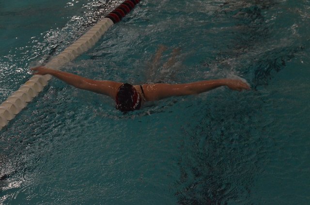 Great Bend girls compete in swimming - GREAT BEND TRIBUNE