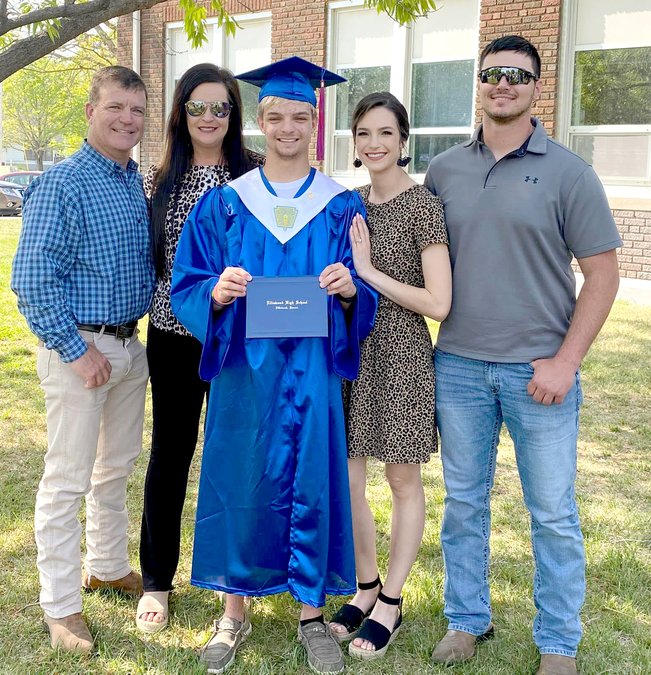 Back on board - Great Bend Tribune