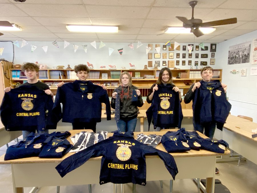 CPHS FFA shows off new jackets - Great Bend Tribune