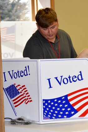 Barton County voters weigh in on presidential preferences - Great Bend ...