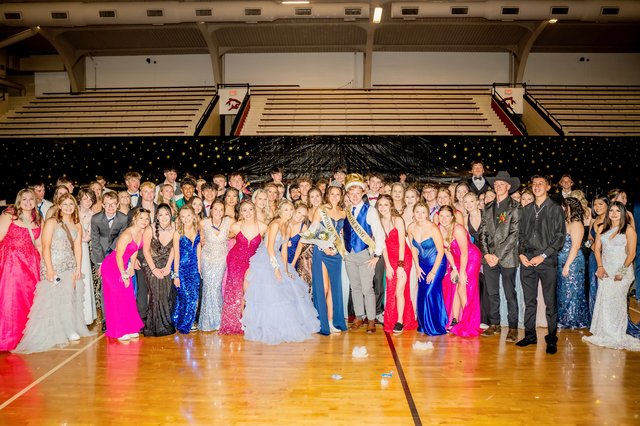 GBHS Prom 2024 - Great Bend Tribune