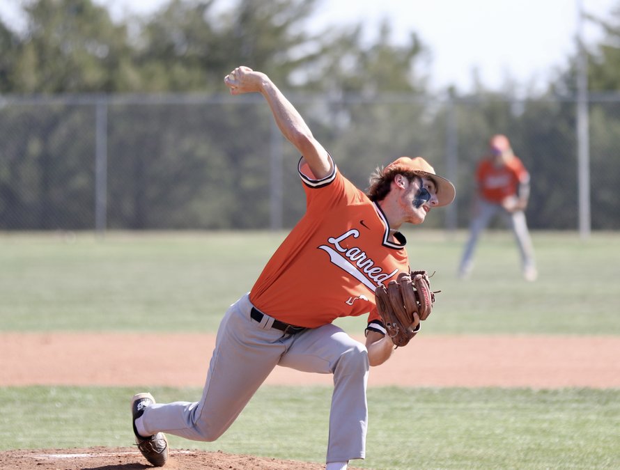 Larned's baseball team sweeps Vikings - Great Bend Tribune