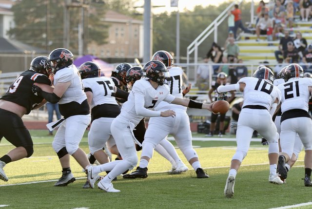 Larned Indians down Vikings, 36-24 - Great Bend Tribune