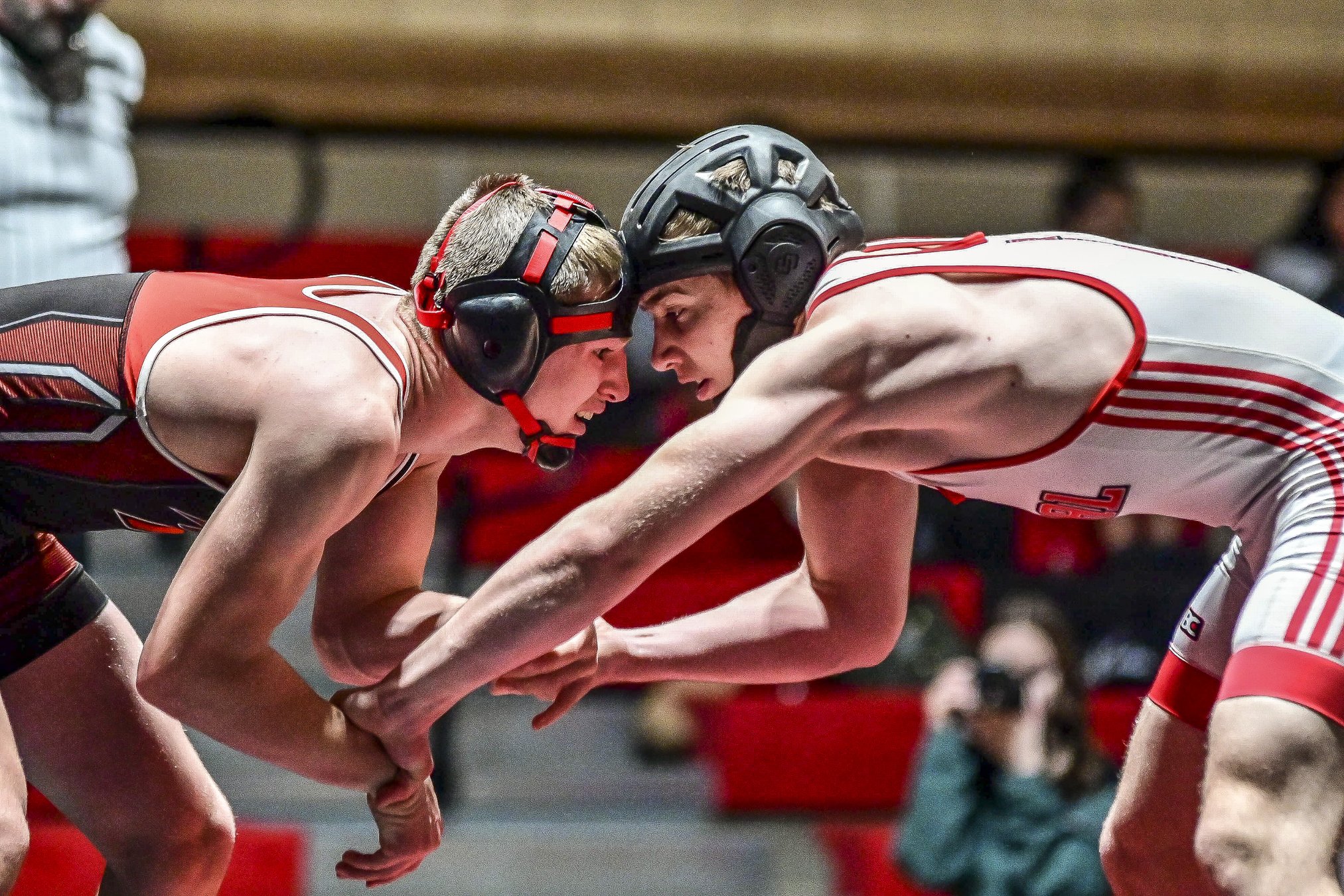 Manhattan beats Great Bend wrestlers, 44-29 - Great Bend Tribune