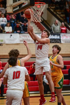 Premer dominates showdown with Pratt - Great Bend Tribune