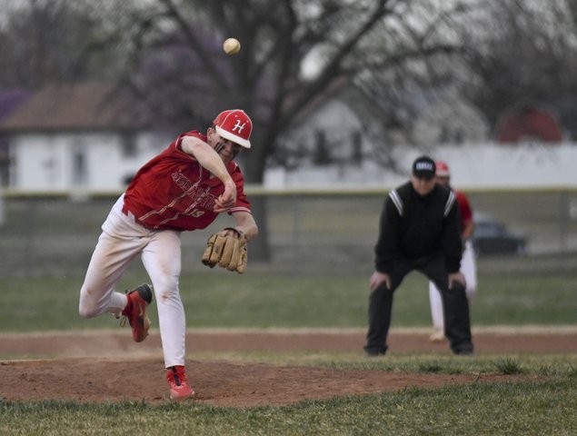 Hoisington baseball downs Vikings - Great Bend Tribune
