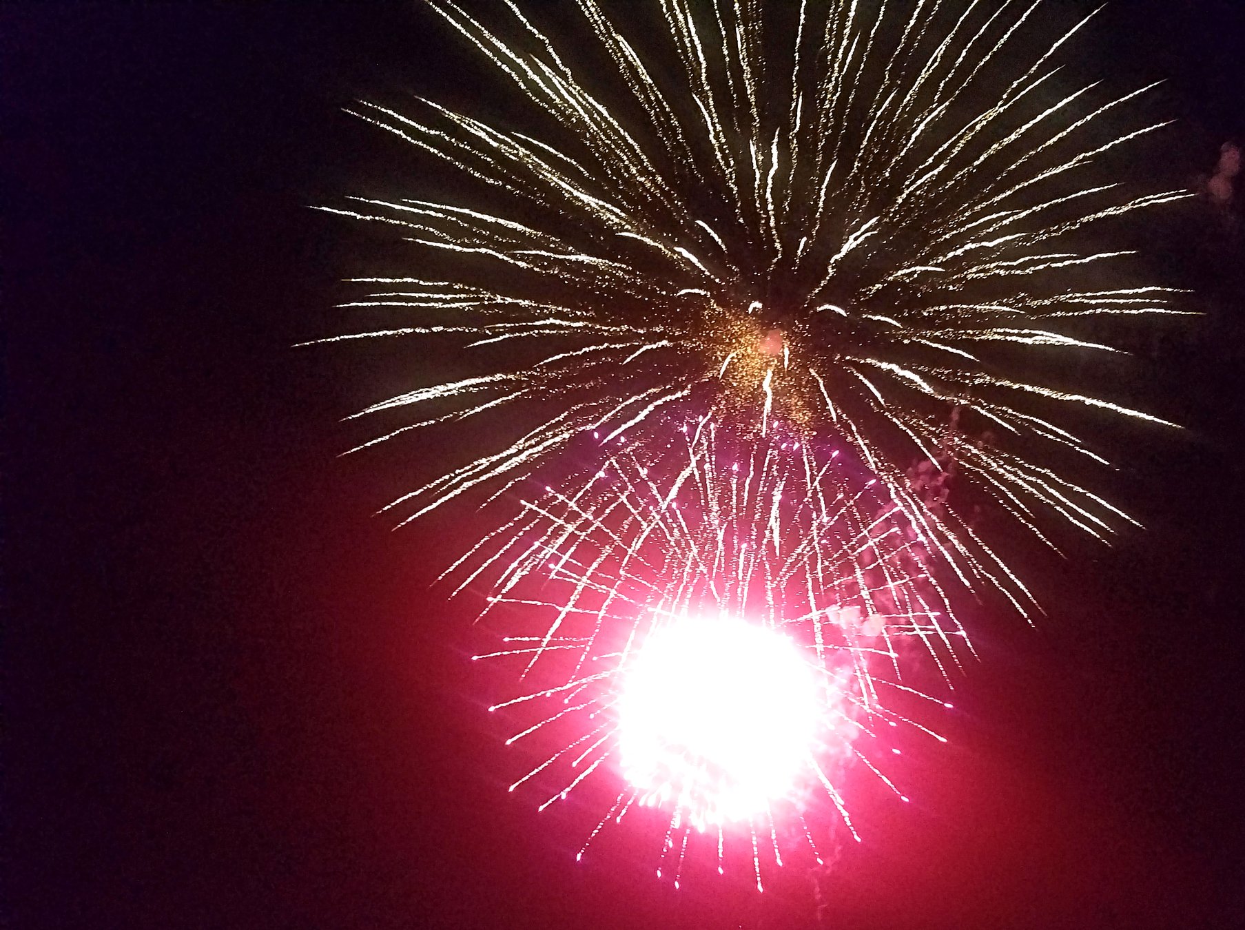 Wald & Co. regains GB Fireworks show - Great Bend Tribune