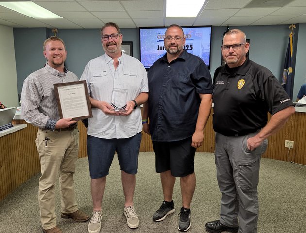 Kyle Walter recognized for saving woman from life-threatening dog ...