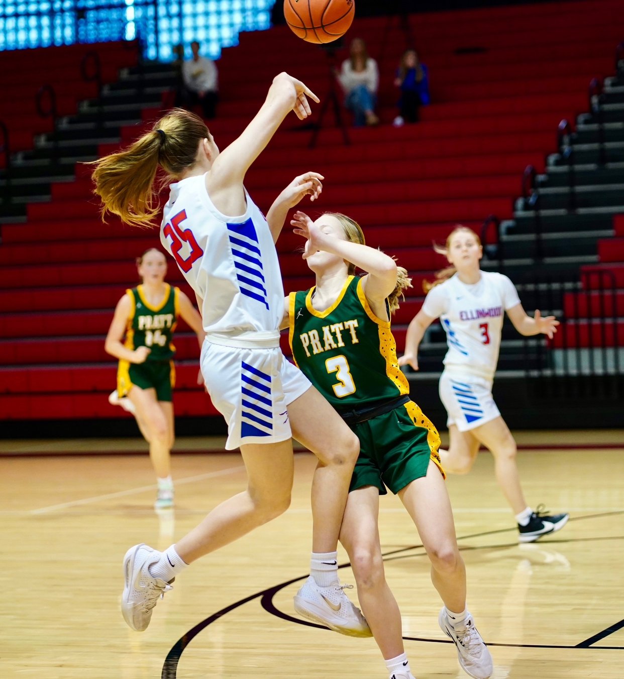 Ellinwood girls down Pratt at Hoisington - Great Bend Tribune